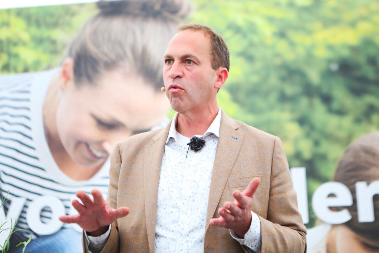 The Irish Gardener - Peter Dowdall - Expert Garden Design & Gardening